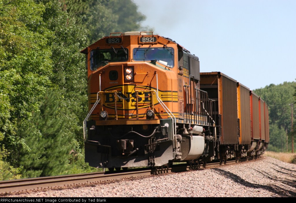 BNSF 8921